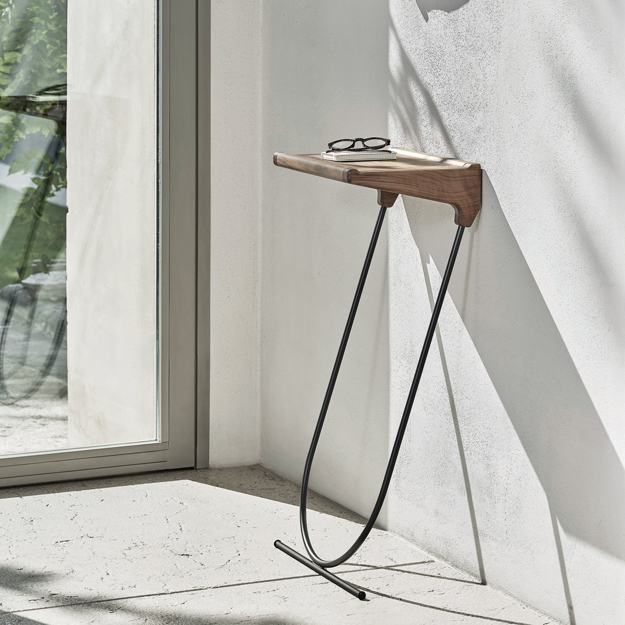 Porada Maori Console Table